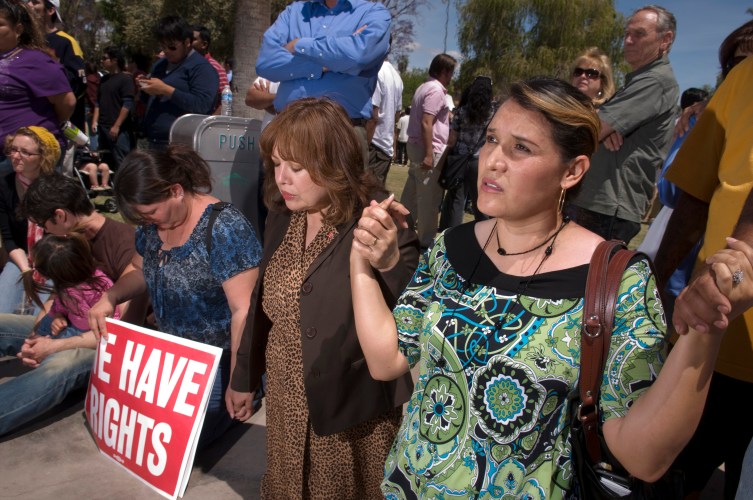 U.S. Government to Allow Unauthorized Immigrant ‘Dreamers’ to Remain in ...