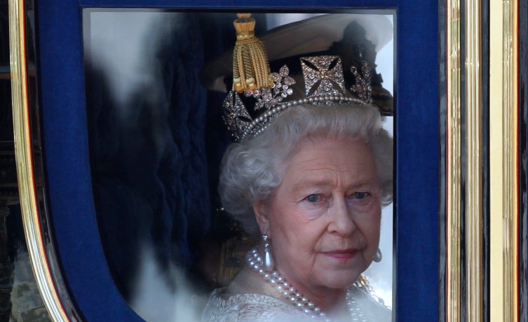 Status Update: Queen Elizabeth is Now on Facebook | TIME.com