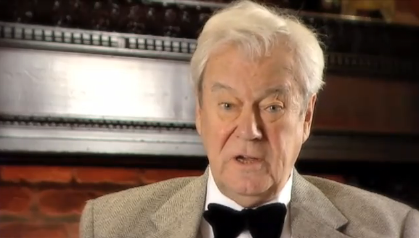 Justin Bieber Memoir: Watch Famous Canadian Gordon Pinsent Read From ...