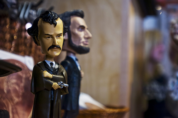 John Wilkes Booth Bobbleheads Pulled from Gettysburg Gift Shop | TIME.com