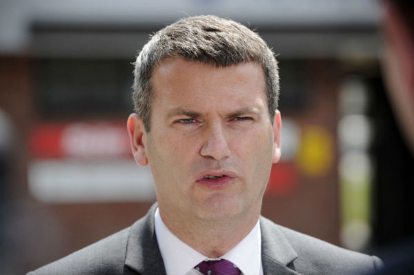 Phone-Hacking Scandal Makes Its Way to America | TIME.com