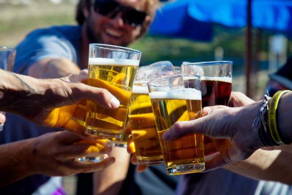 Study: How Fast You Drink Your Beer Depends on the Shape of Your Glass ...