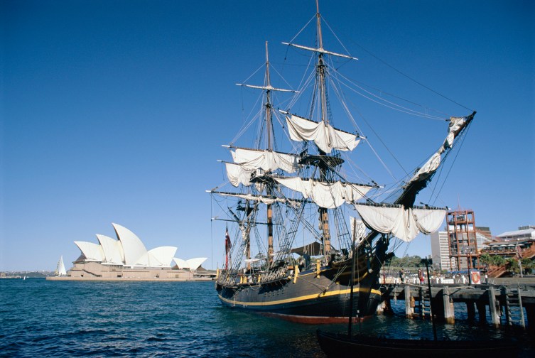 HMS Bounty Captain Still Missing after Sinking; 1 Body Recovered | TIME.com