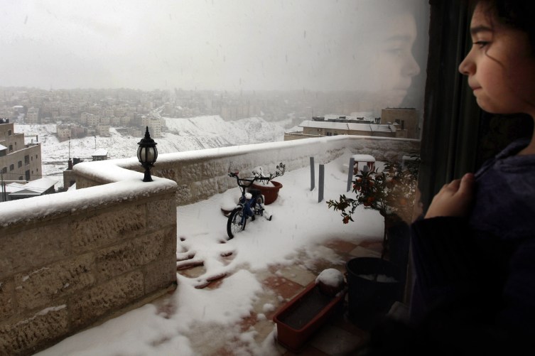 Mideast Snowstorm: A Foot of Snow Blankets Jordan, Israel | TIME.com