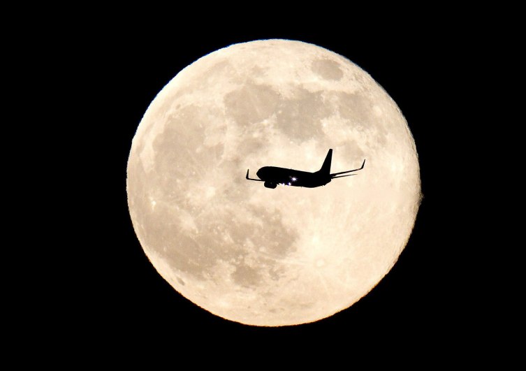Supermoon Looms Large: The Year’s Biggest Full Moon Rises | TIME.com